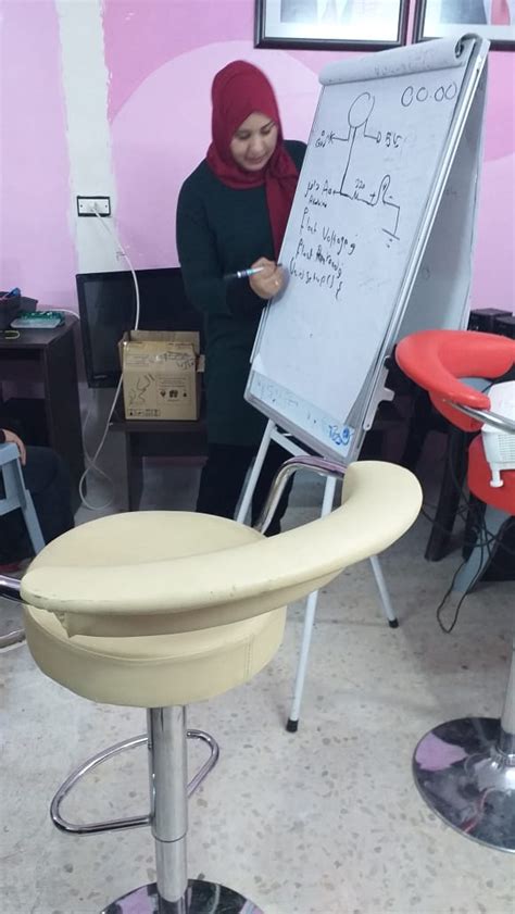 جو 24 شباب عنجرة يقيم ورشة متقدمة في المتحكمات الدقيقة صور