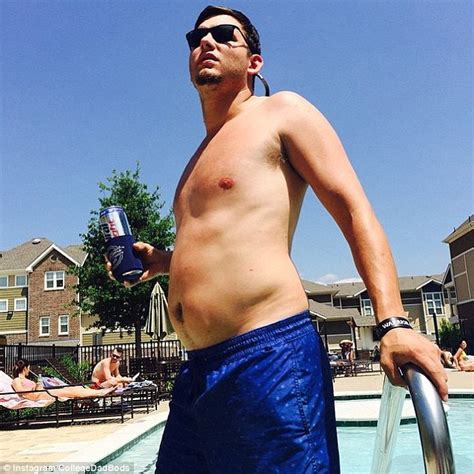 Women Hit Back At Awful Dad Bod Trend By Celebrating Mom Bods