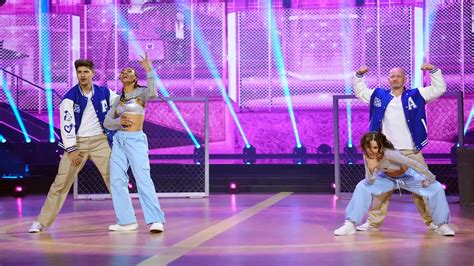 „lets Dance” Selfiesandra Bringt Mit Ihrem Samba Alle Zum Schwärmen