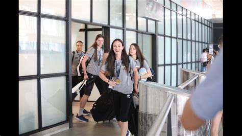 Световните ни шампионки по волейбол за девойки до 19 години се завърнаха в родината Nova Bg