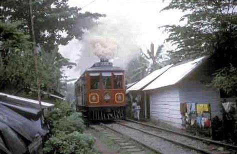 Rail Enthusiast කෝච්චි පිස්සා කැළණිවැලියේ ද්විත්ව දුම්රිය මාර්ගය