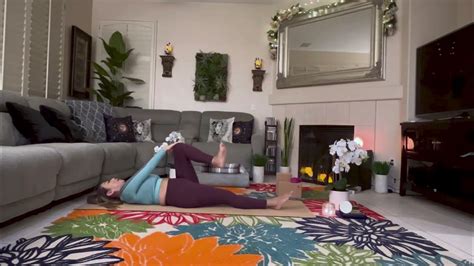 Minisode 30 Supine Twist With Cat Pulling Tail Yin Pose Youtube