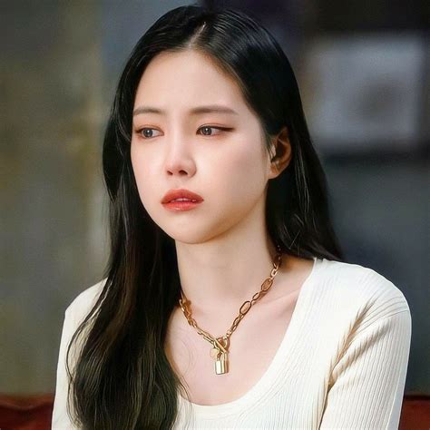 Apink Son Naeun