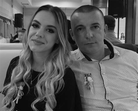 Ovo Su Arnela I Jasmin BraČni Par Koji Je PronaĐen Zagrljen Ispod RuŠevina