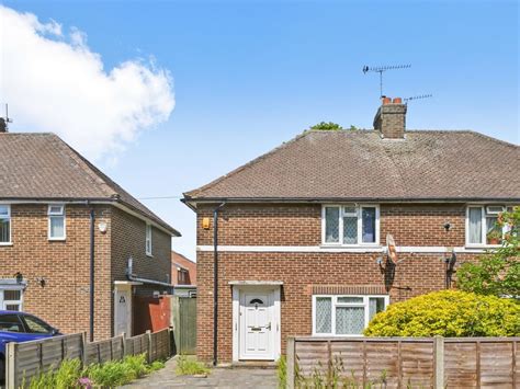 3 Bed Semi Detached House For Sale In Minet Drive Hayes Ub3 Zoopla