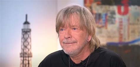 "Je vais l'épouser !" Le chanteur Renaud (71 ans) va dire "oui" à ...