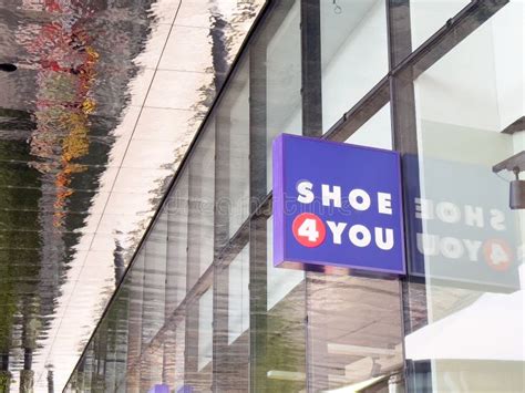 Shoe Store Signage Exterior Glass Reflection Urban Shopping Mall
