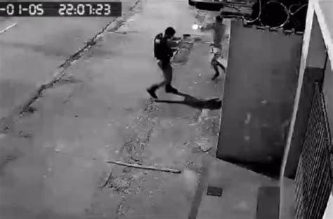 Imagens Fortes Policial é Baleado Na Cabeça Durante Perseguição Veja