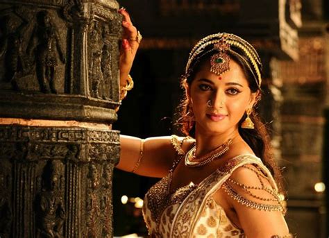 Bahubali 2 2017 Mukil Varna Mukunda Lyrics Lyrichords Malayalam