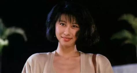 57歲葉倩文近照！36歲嫁咗畀自己嘅“恩師”，到而家無子依舊瀟灑！ 香港小姐新聞