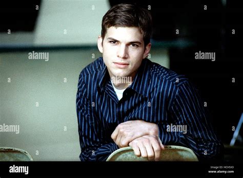 A Lot Like Love Ashton Kutcher 2005 C Touchstonecourtesy Everett