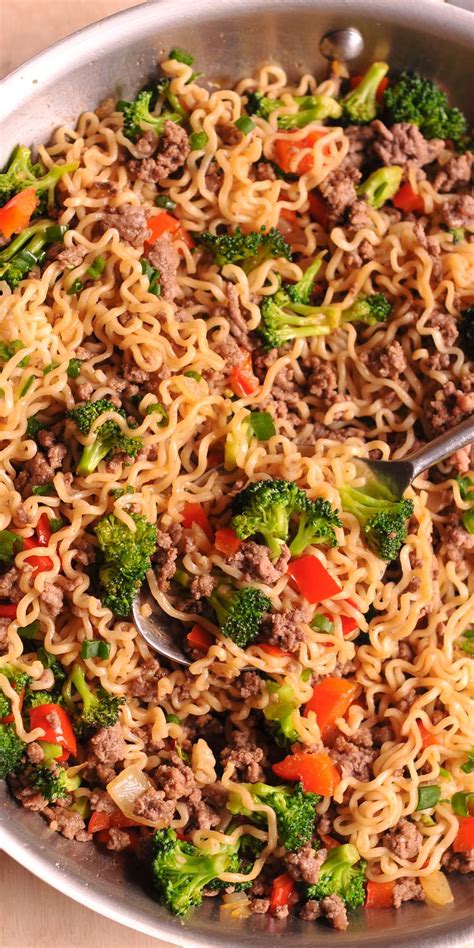 Beef Ramen Noodles Stir Fry In 2022 Noodle Recipes Easy Ground Beef