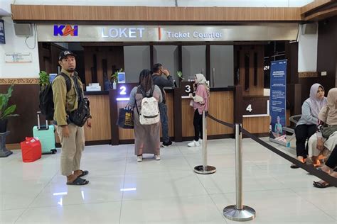 Perjalanan Terganggu Akibat Ka Argo Semeru Anjlok Sejumlah Penumpang