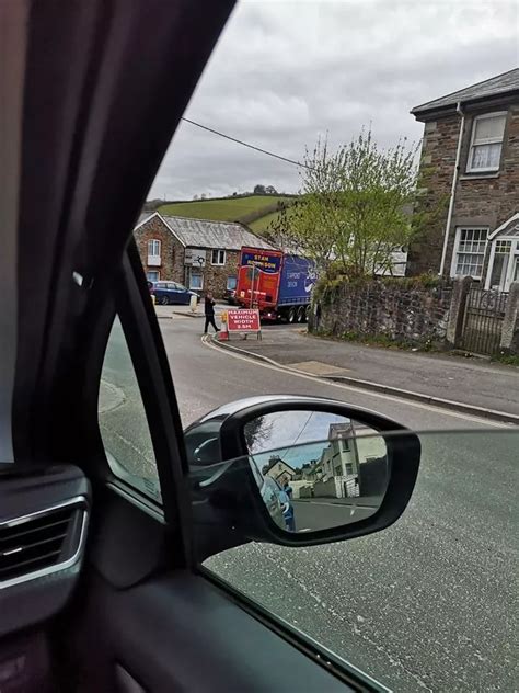 21 Cornwall Sat Nav Fails That Led To Lorries Getting Stuck On Our