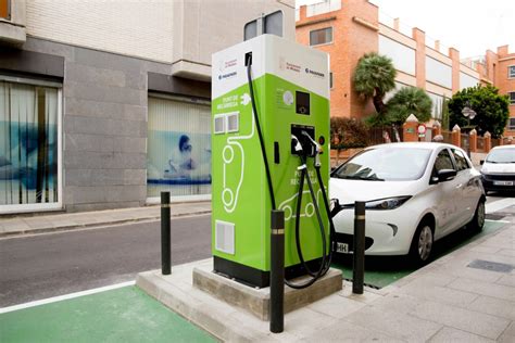 Mislata Instala Los Primeros Puntos De Recarga Públicos Para Coches