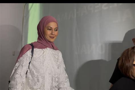 Paula Verhoeven Sambangi Komisi Yudisial Adukan Hakim Sidang Cerainya Dan Bantah Perselingkuhan