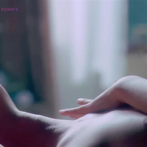 Piper Perabo And Jessica Paré In Lost And Delirious