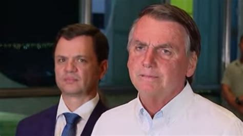 Bolsonaro Faz Discurso De Derrotado Após Decisão De Moraes Inserções