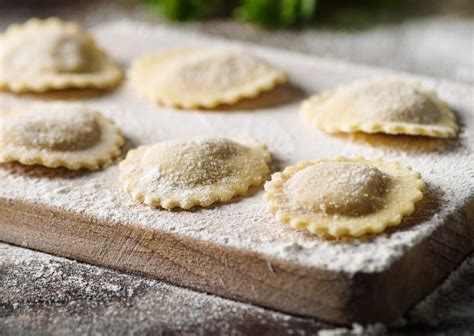 Italian Curiosities Tortellini Tortelloni Tortelli Whats The