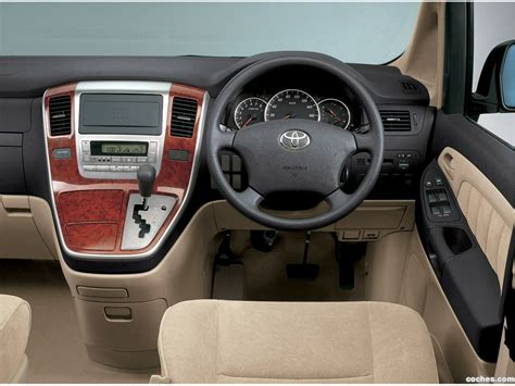 Fotos De Toyota Alphard 2002