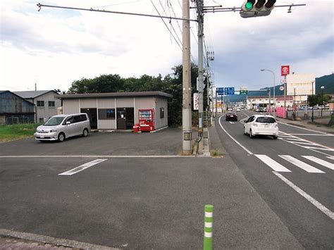 国道11号線、四国中央市 土居ic 近くの交差点です。