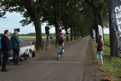 Erwin Bakker En Niels Van Kempen Sterkste Coureurs In Zeer Winderig Asten Wieler Vereniging