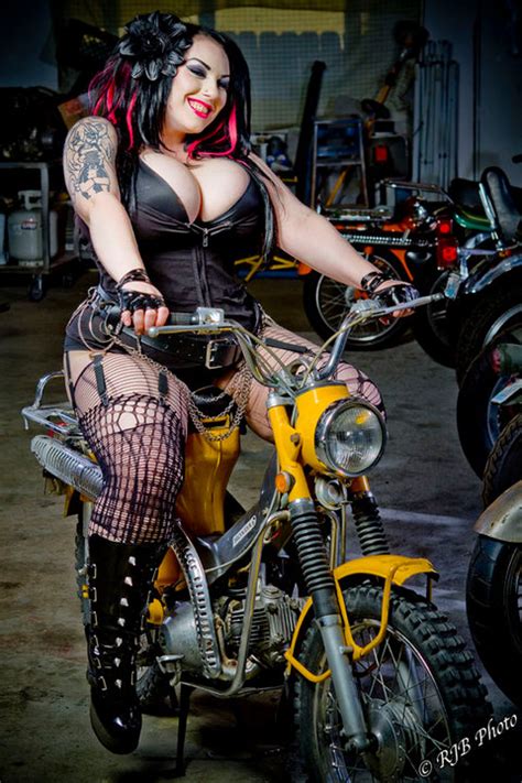 Unassigned 13 Photos Amy Villainouss Photo Portfolio Model Mayhem