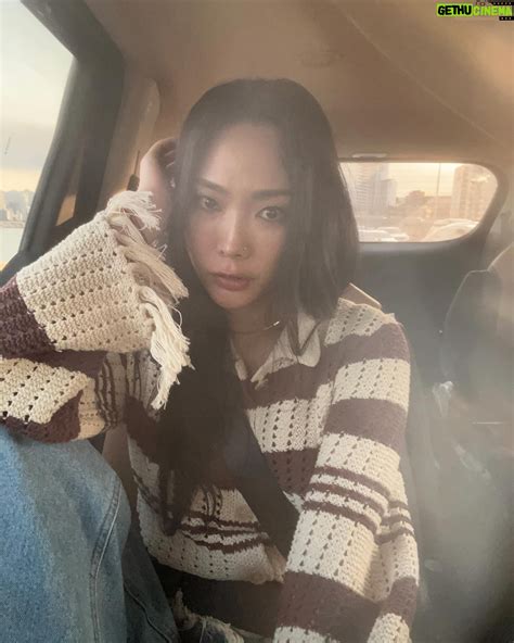 Honey J Instagram 기카노보 아이폰 깨진액정 노을 역광 열 필터 안부러움 Gethu Cinema