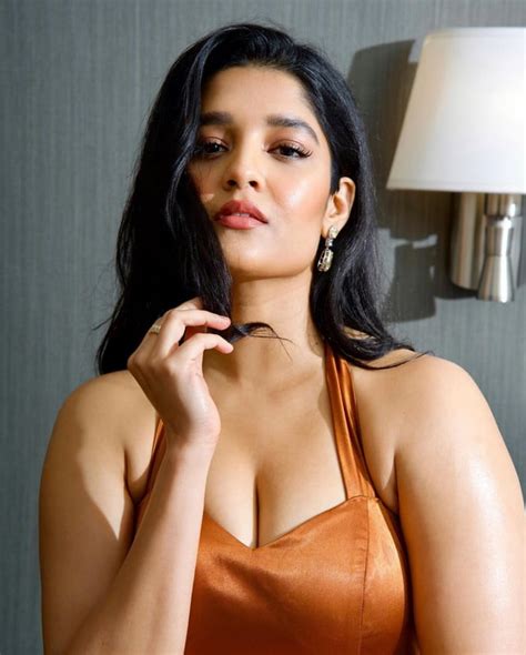 ritika singh r gorgeoussexywomen