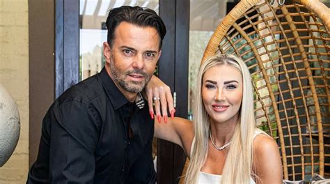 Peet Viljoen Dagvaar Carte Blanche Joernalis Sy Teister Vir Mel En
