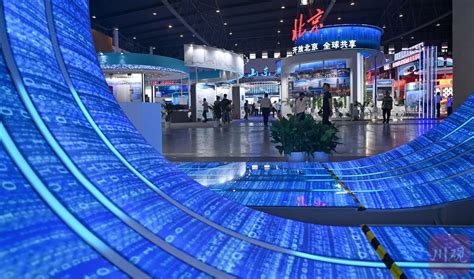 图集逛展馆 看西博会上新活力四川在线