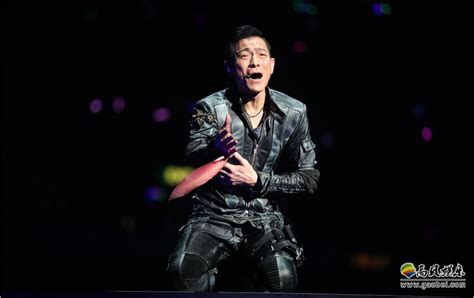 “my Love刘德华world Tour 2018”跨年演唱会：太太朱丽倩带女儿捧场 新闻资讯 高贝娱乐