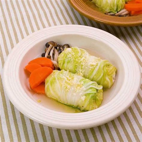 1食500kcal台でも大満足！ レンジロール白菜のレシピ動画・作り方 Delish Kitchen