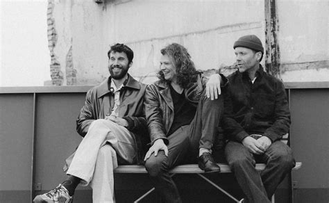 Mike Rogers Reflect On The Power Of Hindsight With New Single Cant Stop