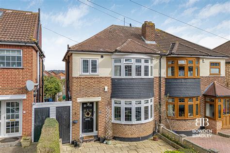 3 Bed Semi Detached House For Sale In Penrith Road Hainault Ig6 Ref