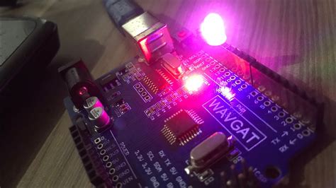 Como Acender Um Led Ou Deixar Piscando No Arduino Uno R3 Youtube