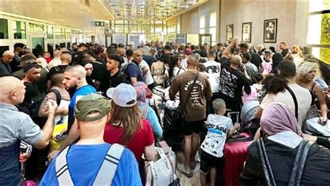 مصدر يكشف حقيقة تكدس الإسرائيليين على معبر طابا لقضاء الإجازة بجنوب سيناء