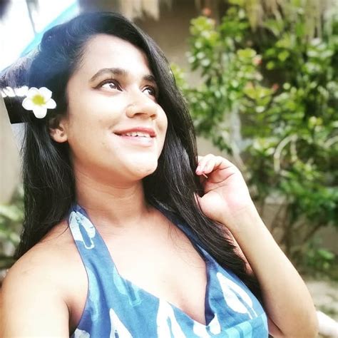 PIYALI | THE BROWN GIRL (@piyali09) • Threads, Say more