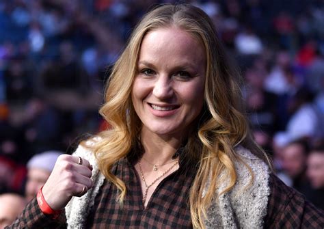 Valentina Shevchenko In Bathing Suit Has Weekend Vibes — Celebwell