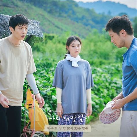 Pasang Artis Ini Pernah Main Bareng Di KDrama Sekaligus Film