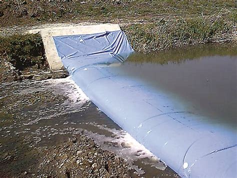 Напояване може да се прави и с гъвкави резервоари Български Фермер