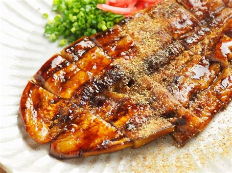 もう鰻としか思えないとろ～り激ウマ「なすの蒲焼き」【筋肉料理人】 メシ通 ホットペッパーグルメ Food Platters