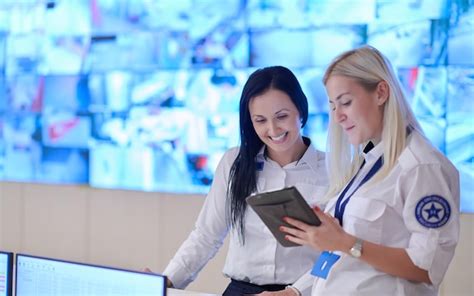Premium Photo Group Of Female Security Operators Working In A Data
