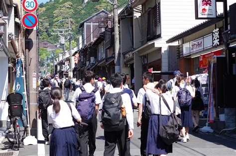 清水寺は平日にも関わらず大賑わいでした