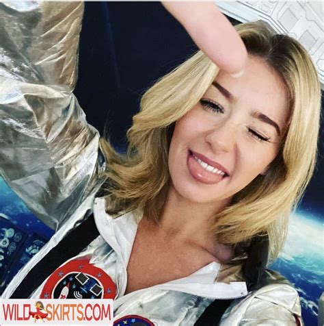 Creative Calm Asmr Ccalmasmr Nude Instagram Leaked Photo 3