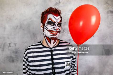 Killer Clown Images Photos And Premium High Res Pictures Getty Images