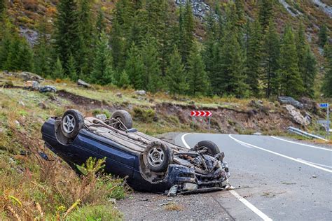 Car Rollover Accidents Causes And Legal Help Kenny Perez Law