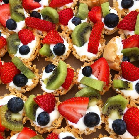 Delicious And Gorgeous Tarts From Our Memorial Day Bbq Memorial Day Fruit Salad Tarts Bbq