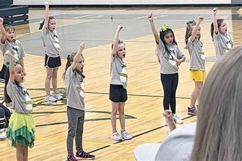 Cheer Clinic Hosts 65 Young Girls Teaches Dance And Spirit Holyoke