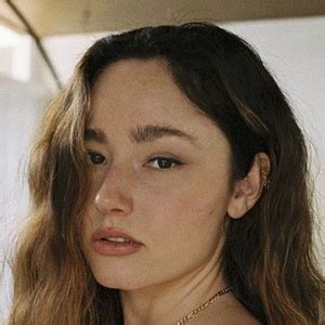 Alexandra Michelle Age Family Bio Famous Birthdays